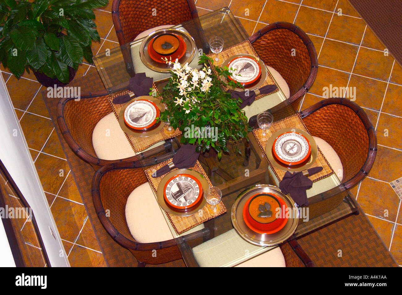 Dining indicator hi-res stock photography and images - Alamy