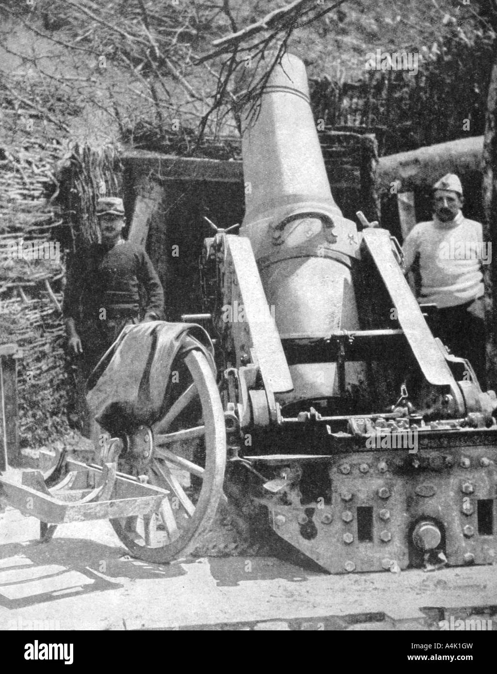 Mortar artillery hi-res stock photography and images - Alamy