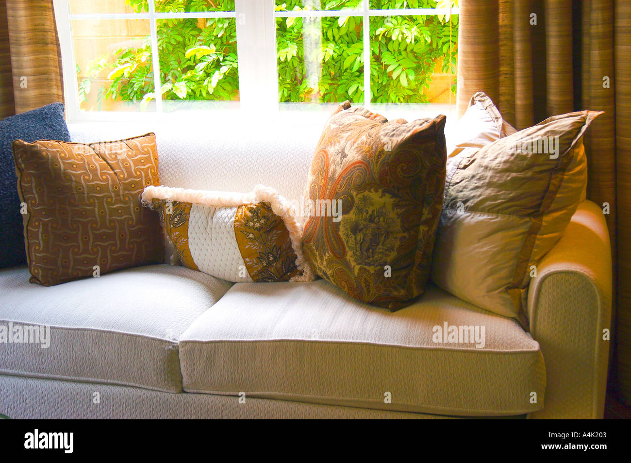 Couch den hi-res stock photography and images - Alamy