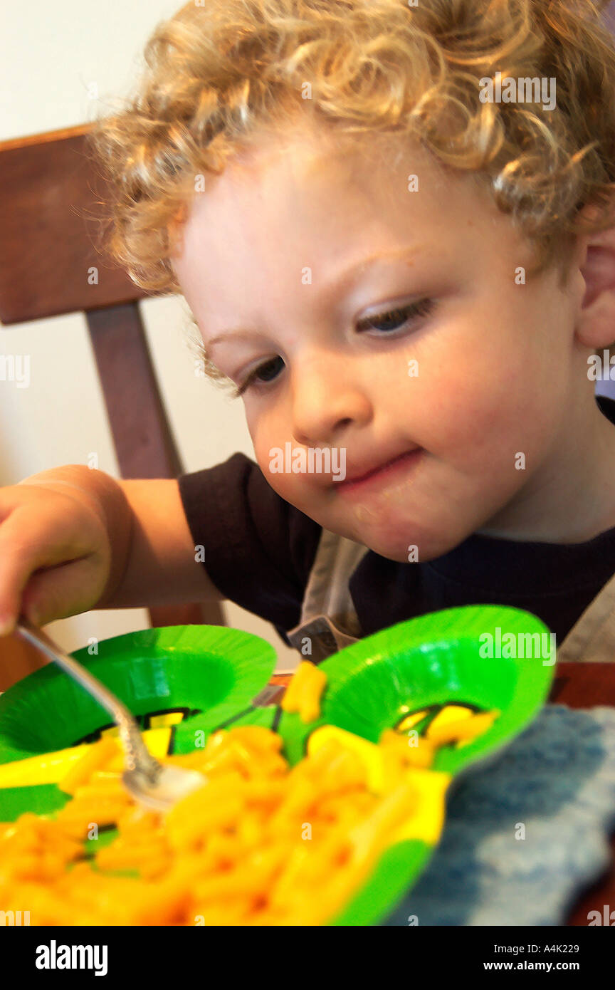Kids silly eating hi-res stock photography and images - Alamy