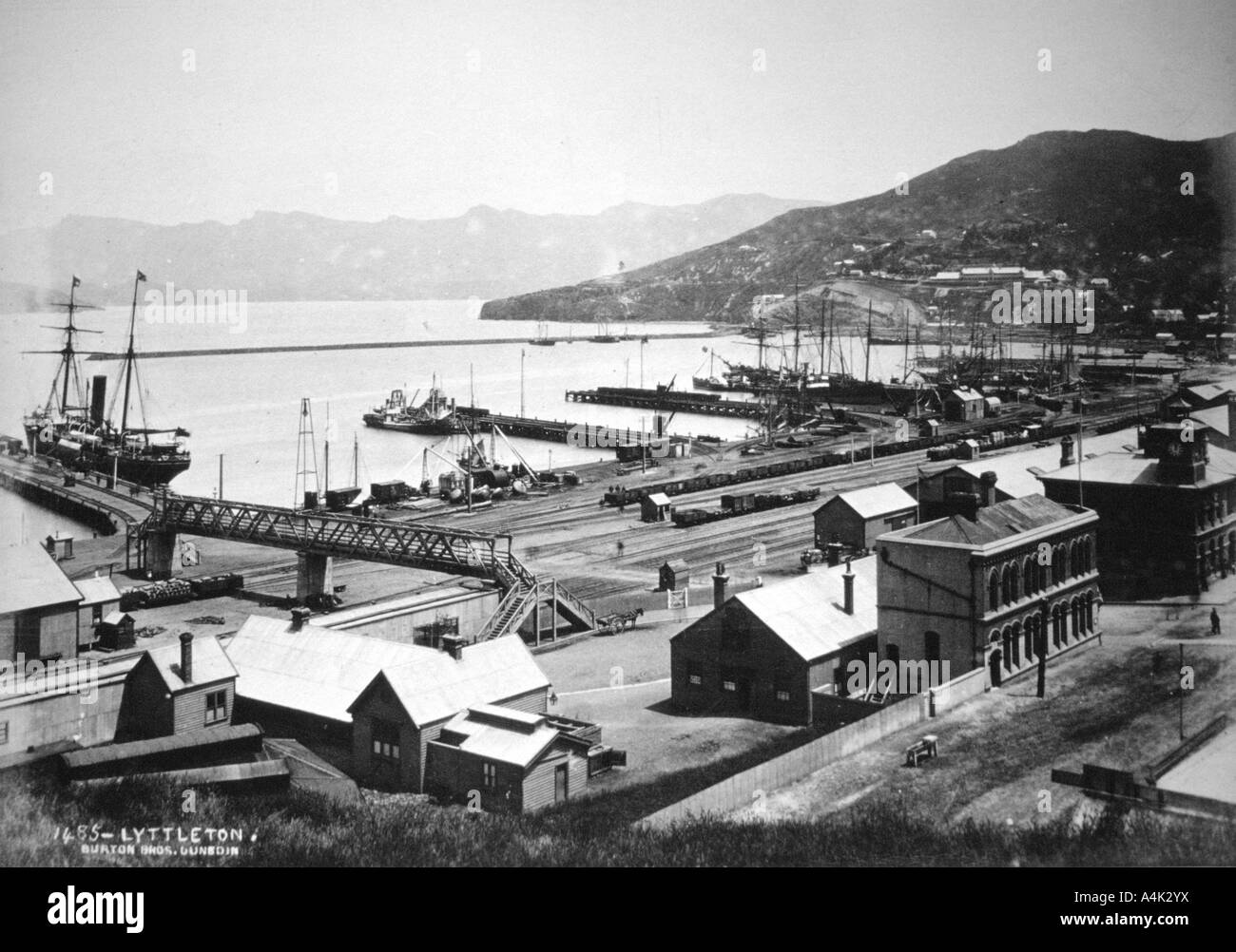 19th century ship building new zealand hi-res stock photography and ...
