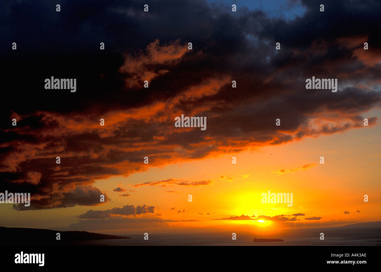 Orange sky in hawaii hi-res stock photography and images - Alamy
