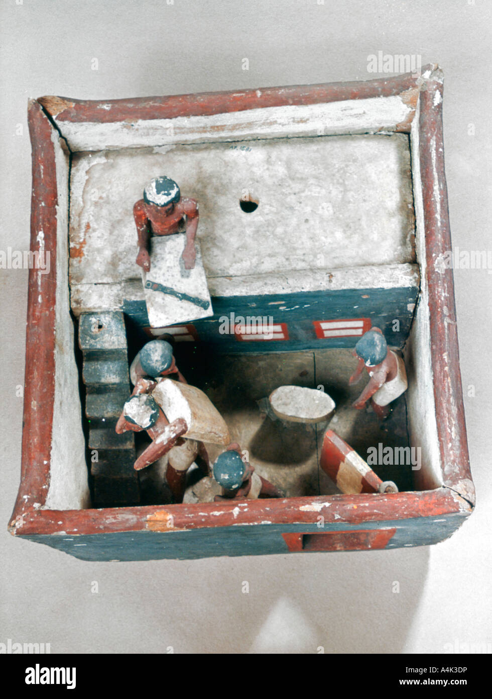 Ancient egypt tomb model hi-res stock photography and images - Alamy