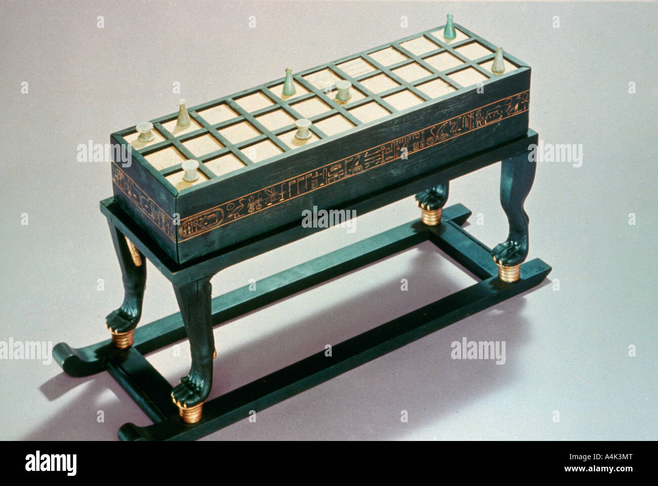 Senet hi-res stock photography and images - Alamy