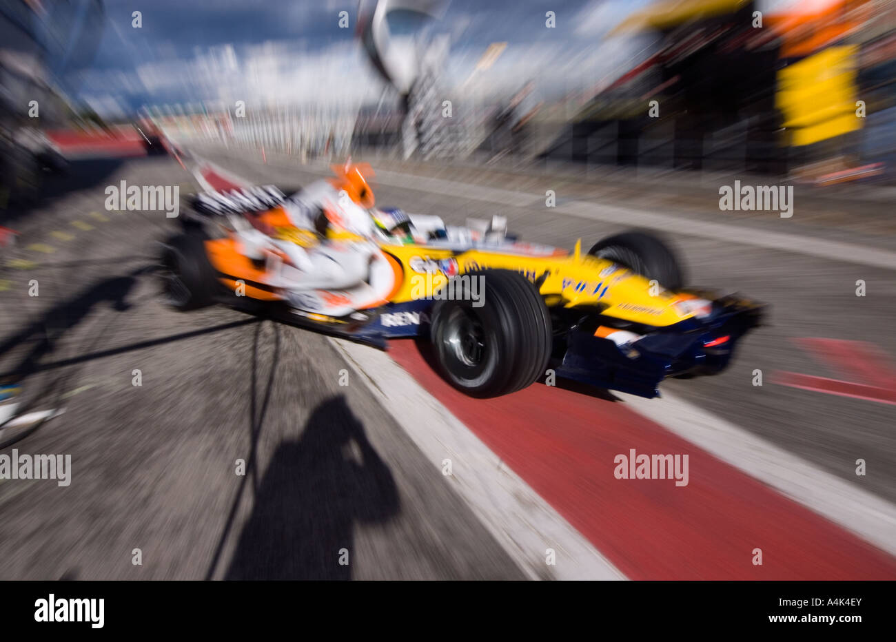 Renault r27 hi-res stock photography and images - Alamy