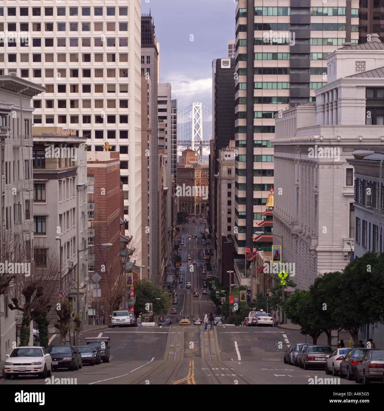 Sloped street san francisco hi-res stock photography and images - Alamy