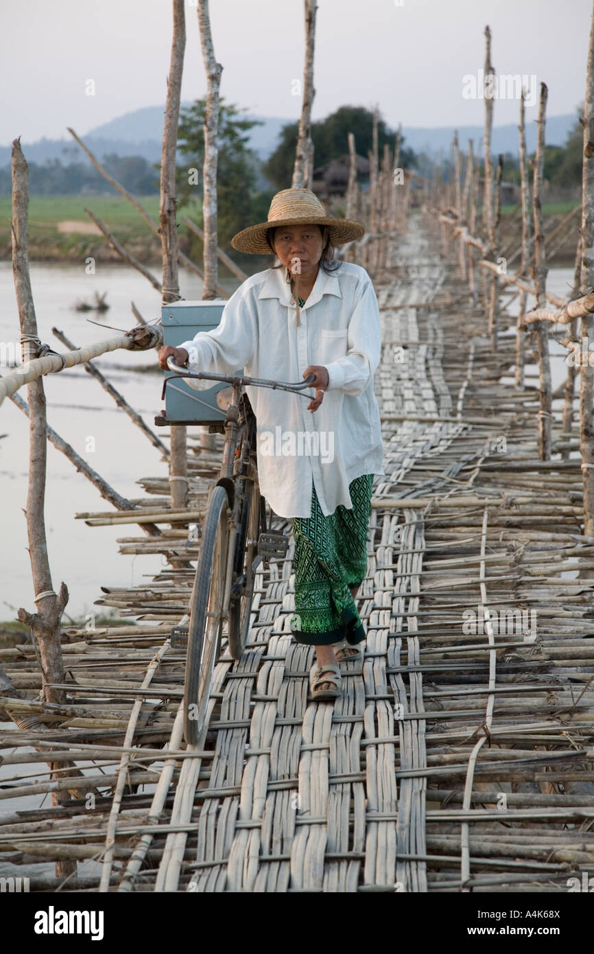 Bamboobridge, Bamaw, Bhamo, Myanmar Stock Photo - Alamy