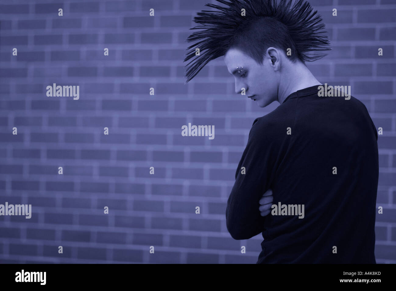 Teenager with mohawk hi-res stock photography and images - Alamy