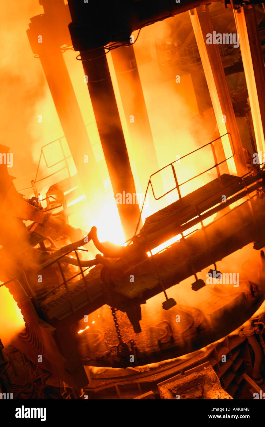 Molten steel factory Stock Photo - Alamy