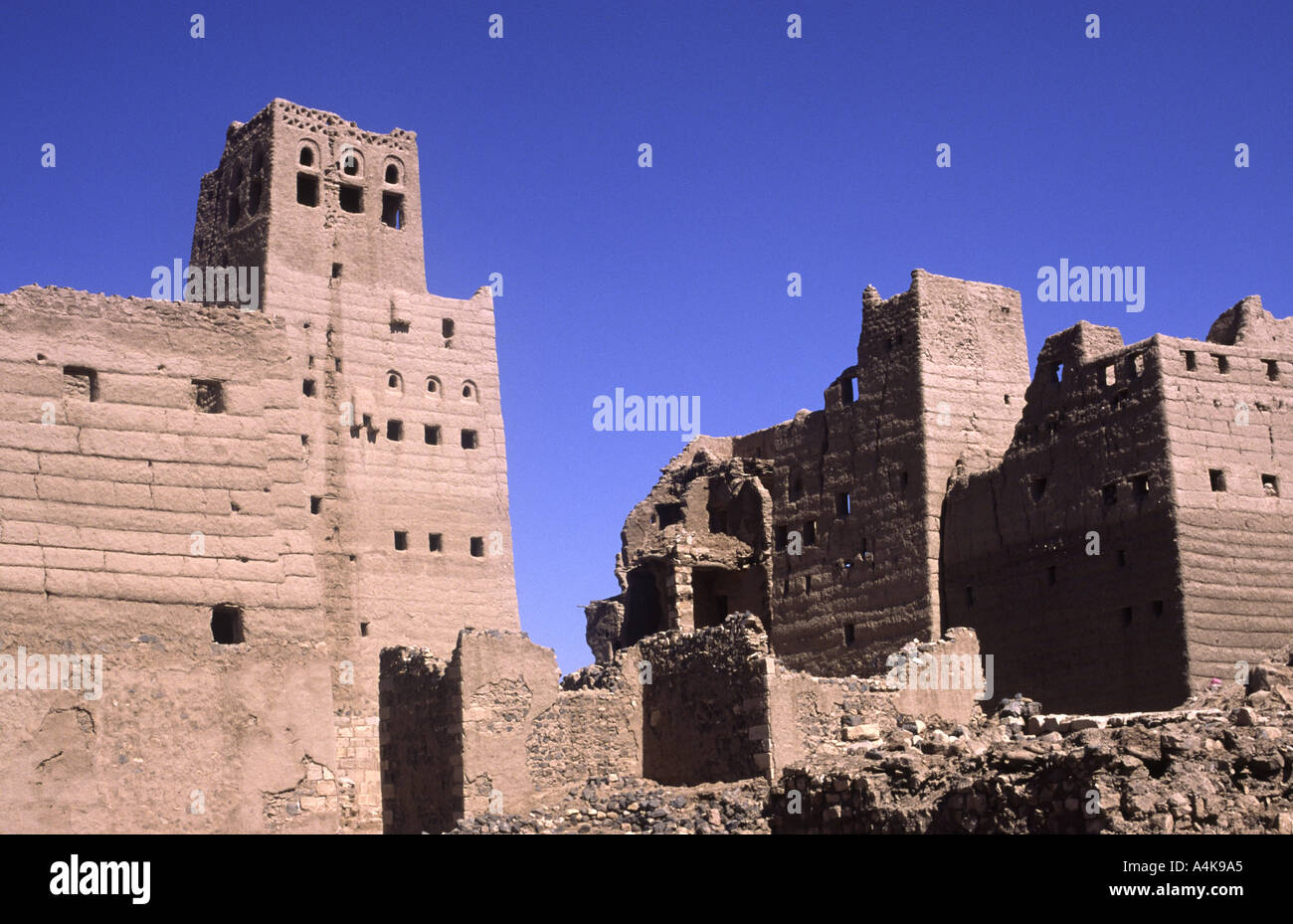 Mud walled tower houses Marib Yemen Stock Photo - Alamy