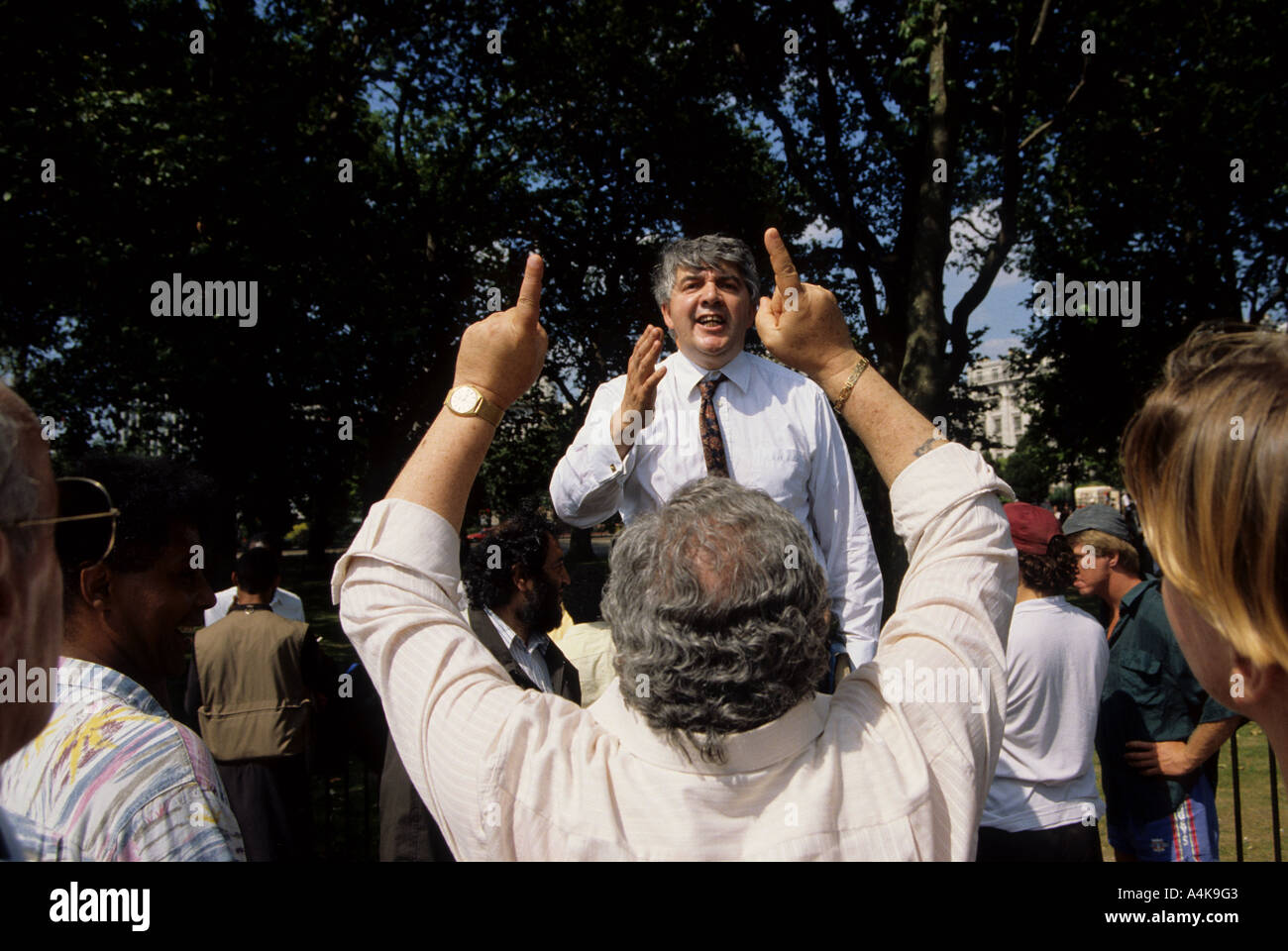 Speakers corner debate hi-res stock photography and images - Alamy