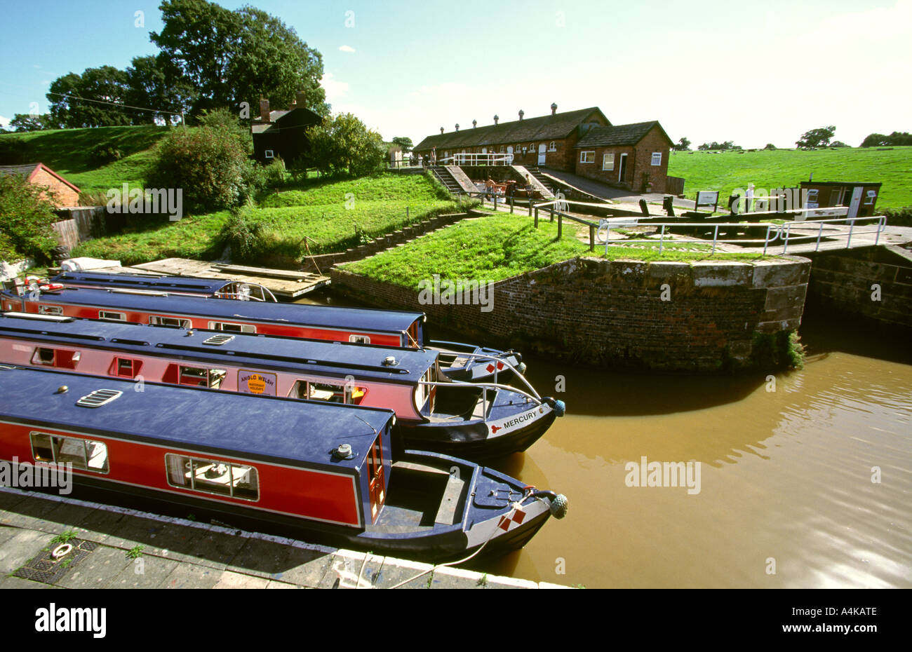 Cheshire Bunbury Locks on Shropshire Union Canal Stock Photo - Alamy