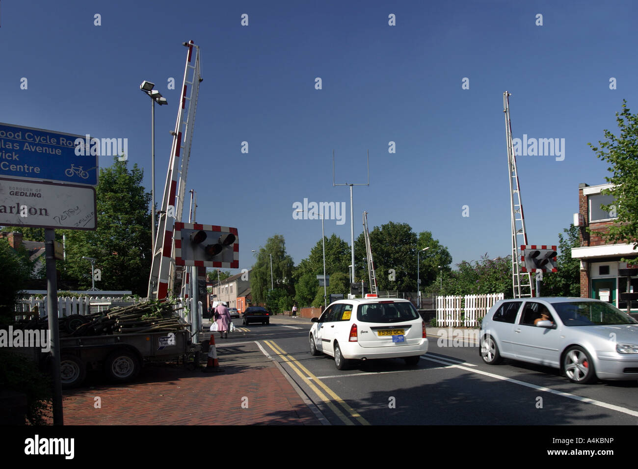 3rd August 2006. Level crossing next to Carlton station halt, near ...