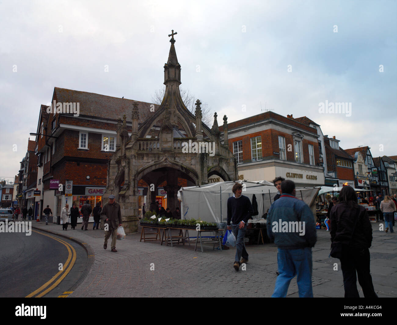 Salisbury market square hi-res stock photography and images - Alamy