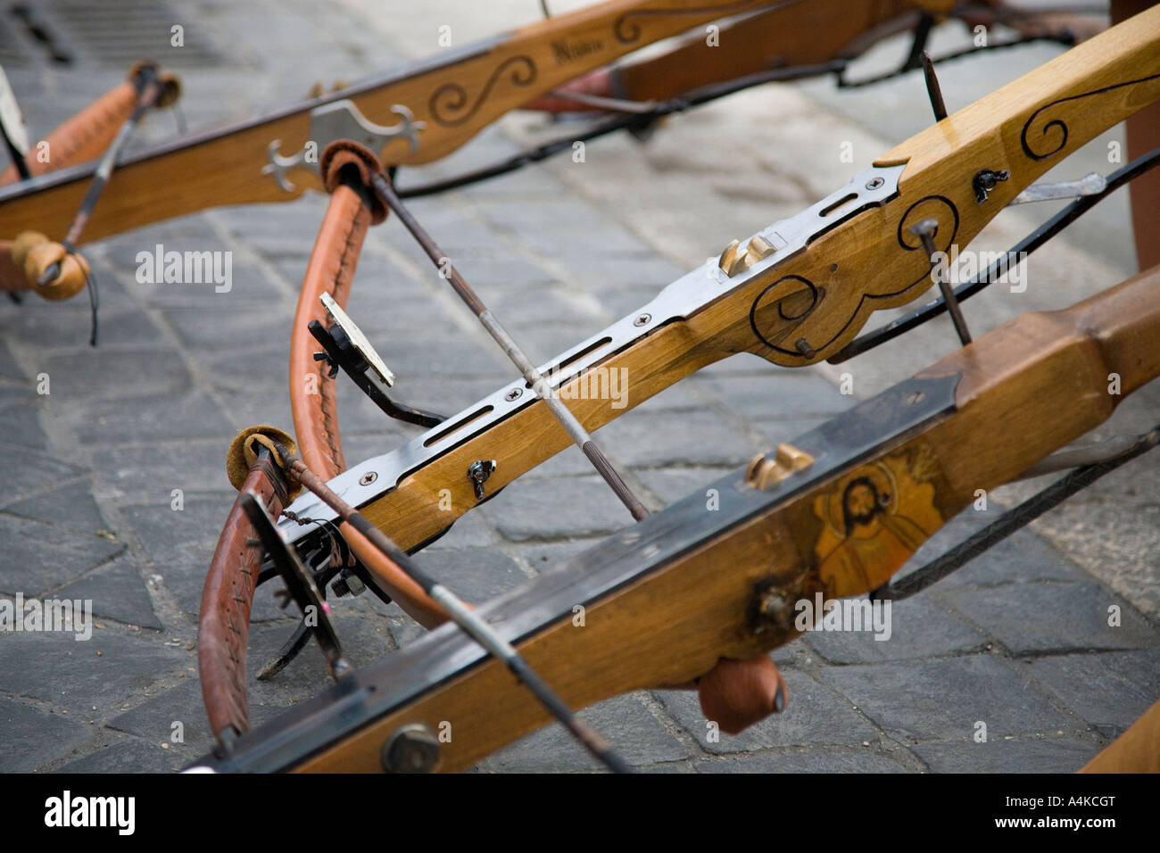 Crossbow italy hi-res stock photography and images - Alamy