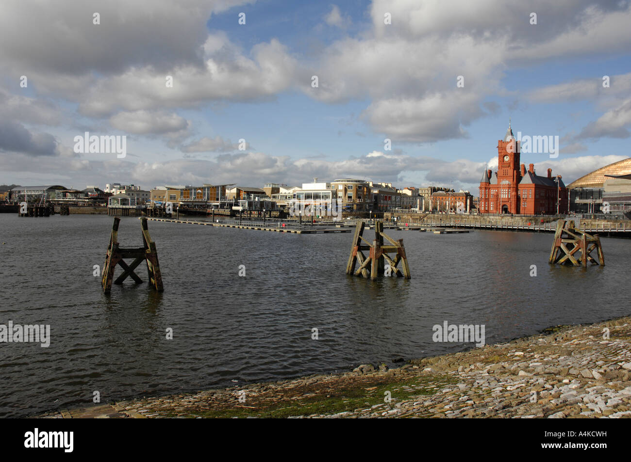 Cardiff viewpoint hi-res stock photography and images - Alamy