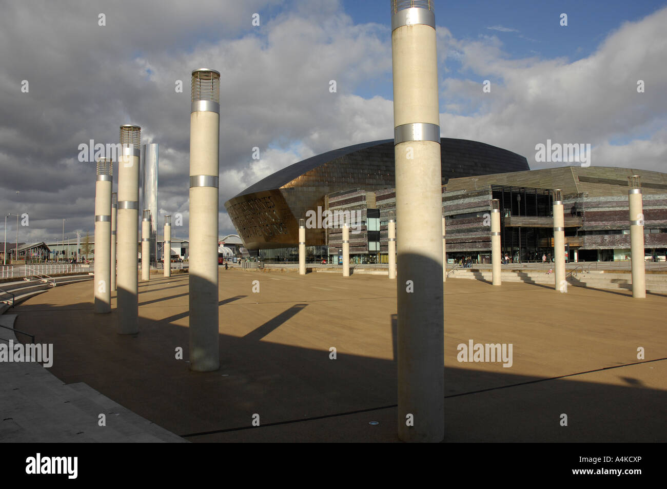 Cardiff bay icon hi-res stock photography and images - Alamy