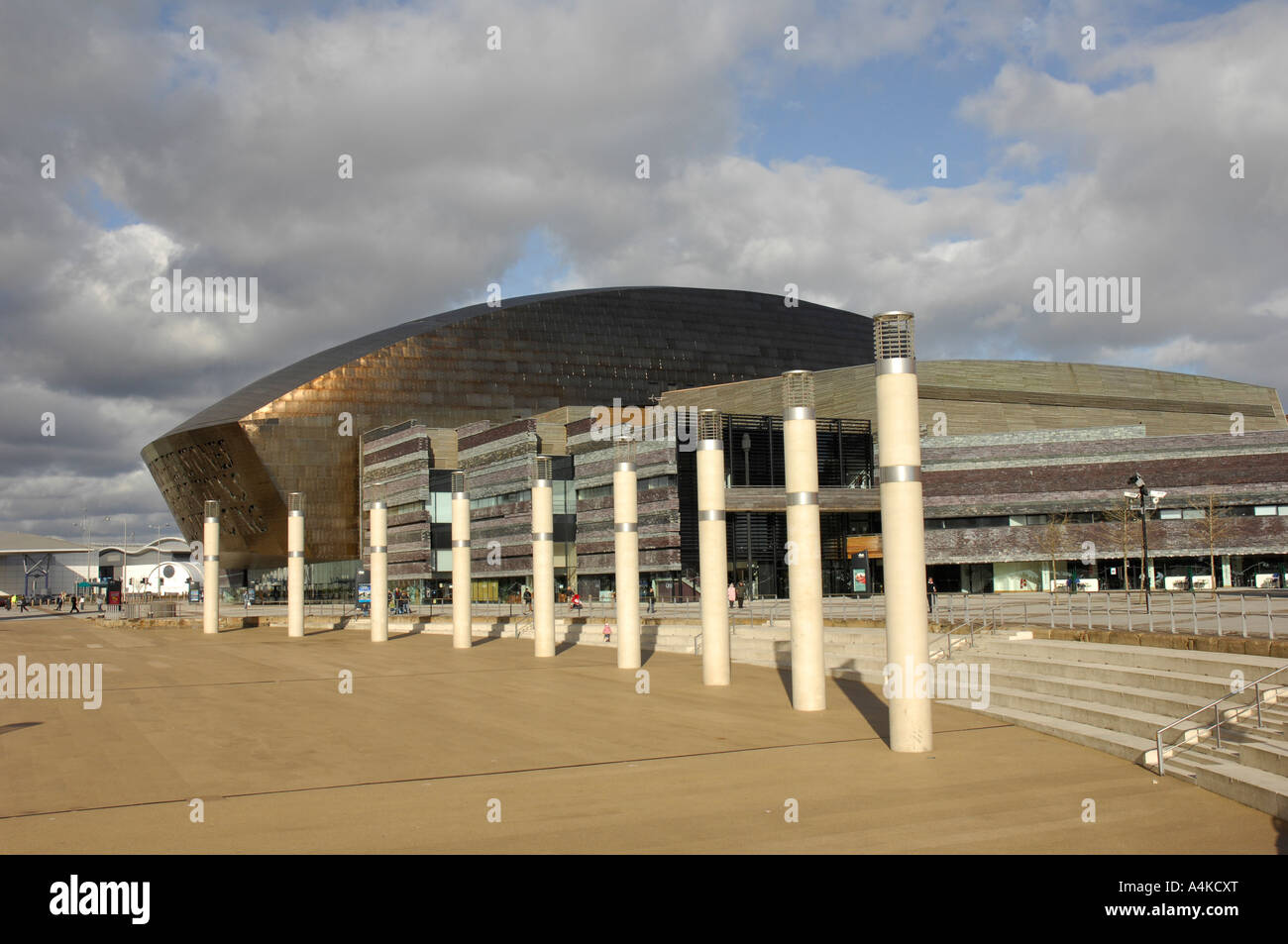Cardiff bay icon hi-res stock photography and images - Alamy
