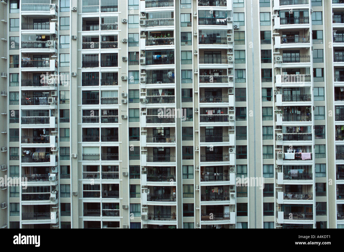 High rise apartment building Stock Photo - Alamy