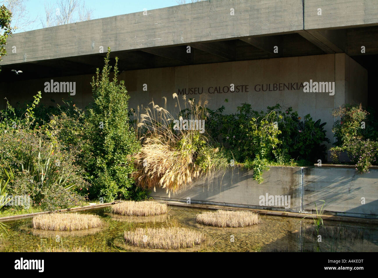 Gulbenkian garden hi-res stock photography and images - Alamy