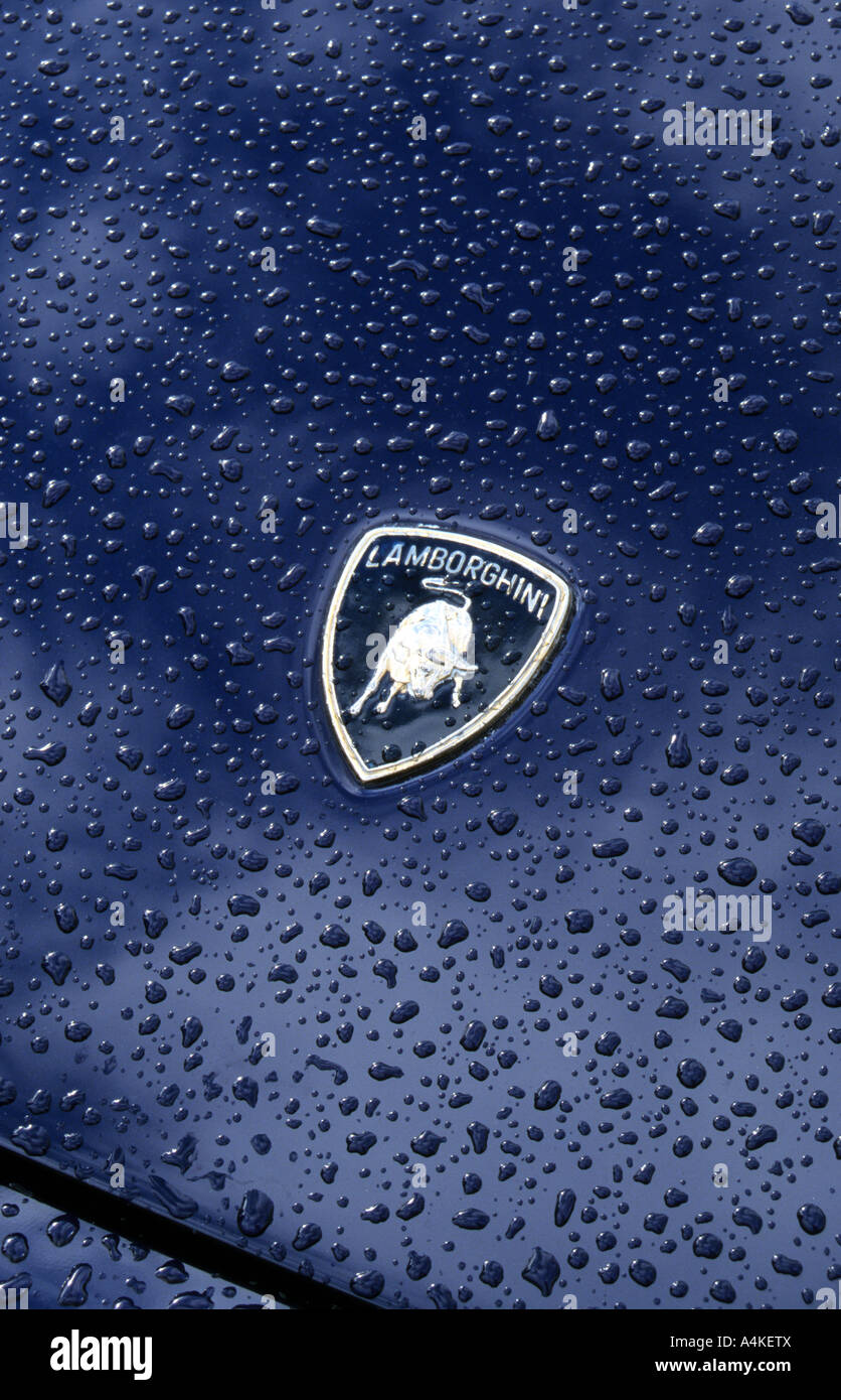 Lamborghini logos hi-res stock photography and images - Alamy
