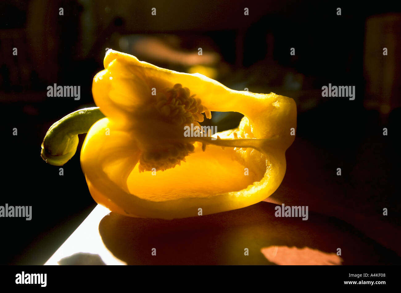 Cut yellow pepper hi-res stock photography and images - Alamy