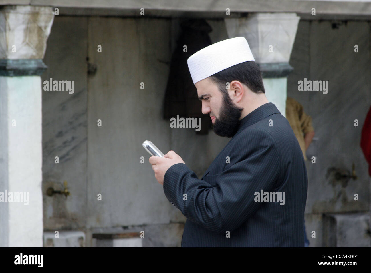 Imam with beard hi-res stock photography and images - Alamy