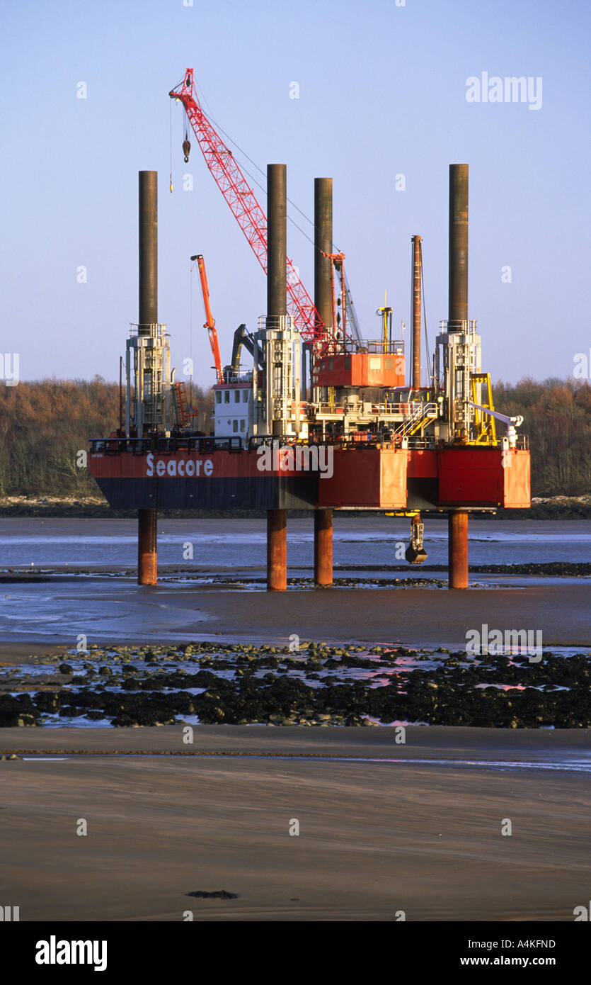 Coastal jackup barges drilling rig Stock Photo - Alamy