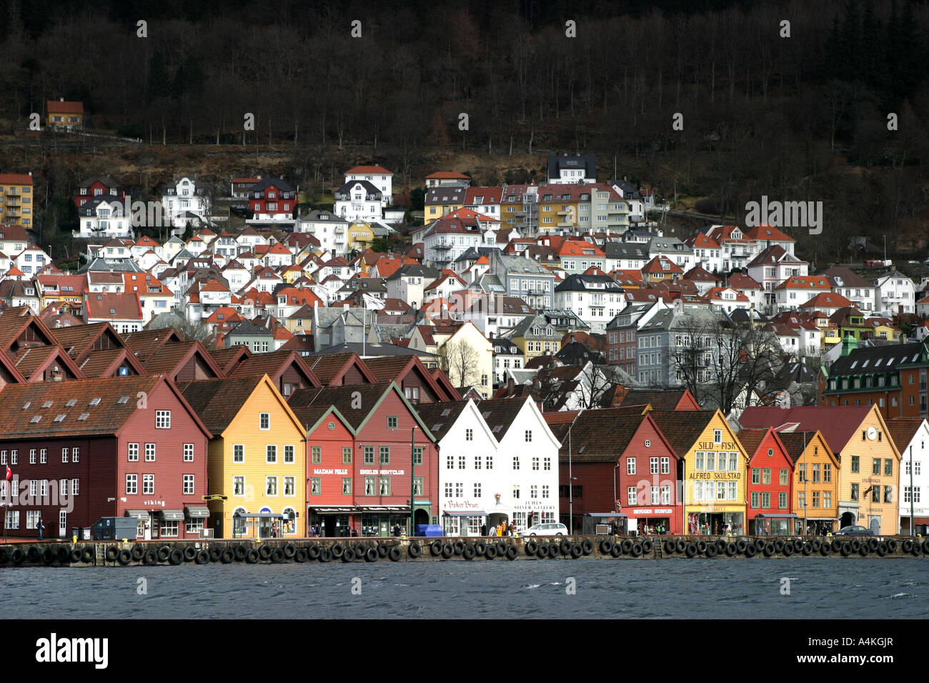 Timber harbour structures hi-res stock photography and images - Alamy