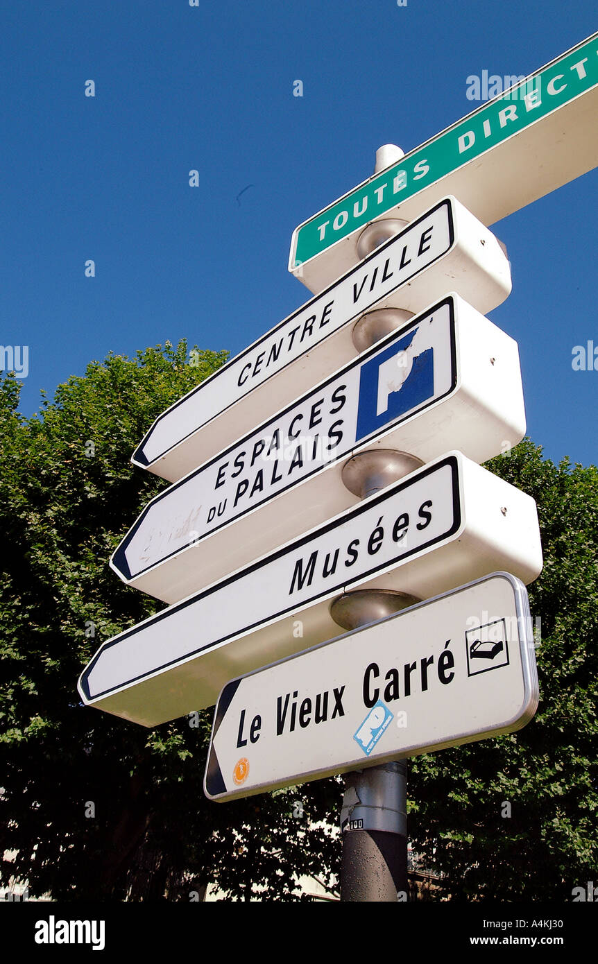 French toutes directions directions road hi-res stock photography and ...