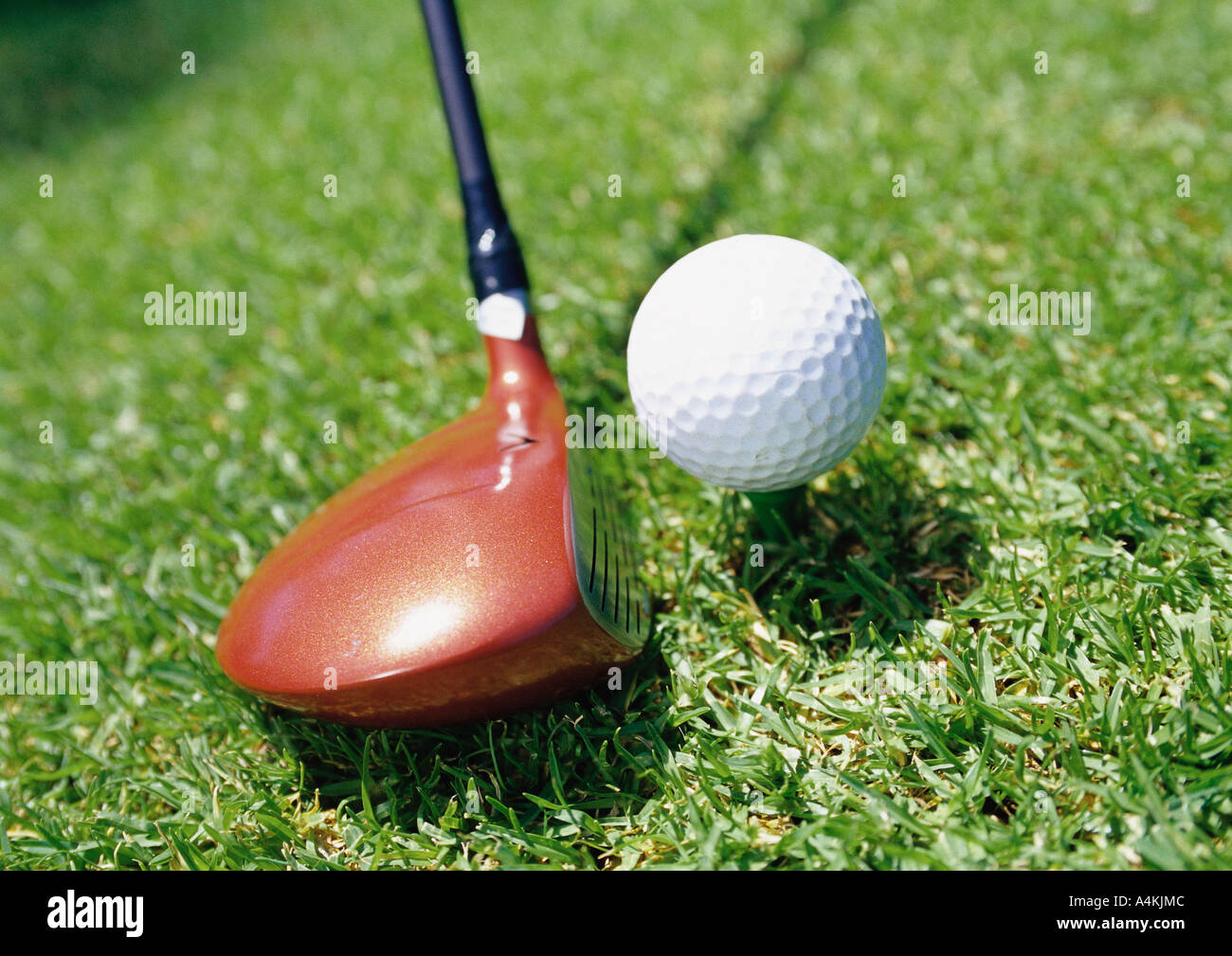 Golf club and golf ball hi-res stock photography and images - Alamy