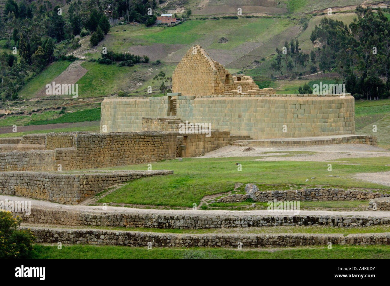 Ruins of Inca city and Temple of the Sun at Ingapirca in the Andes ...