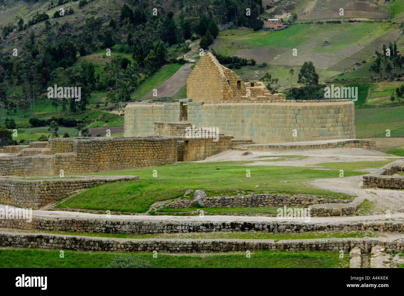 Ruins of Inca city and Temple of the Sun at Ingapirca in the Andes ...