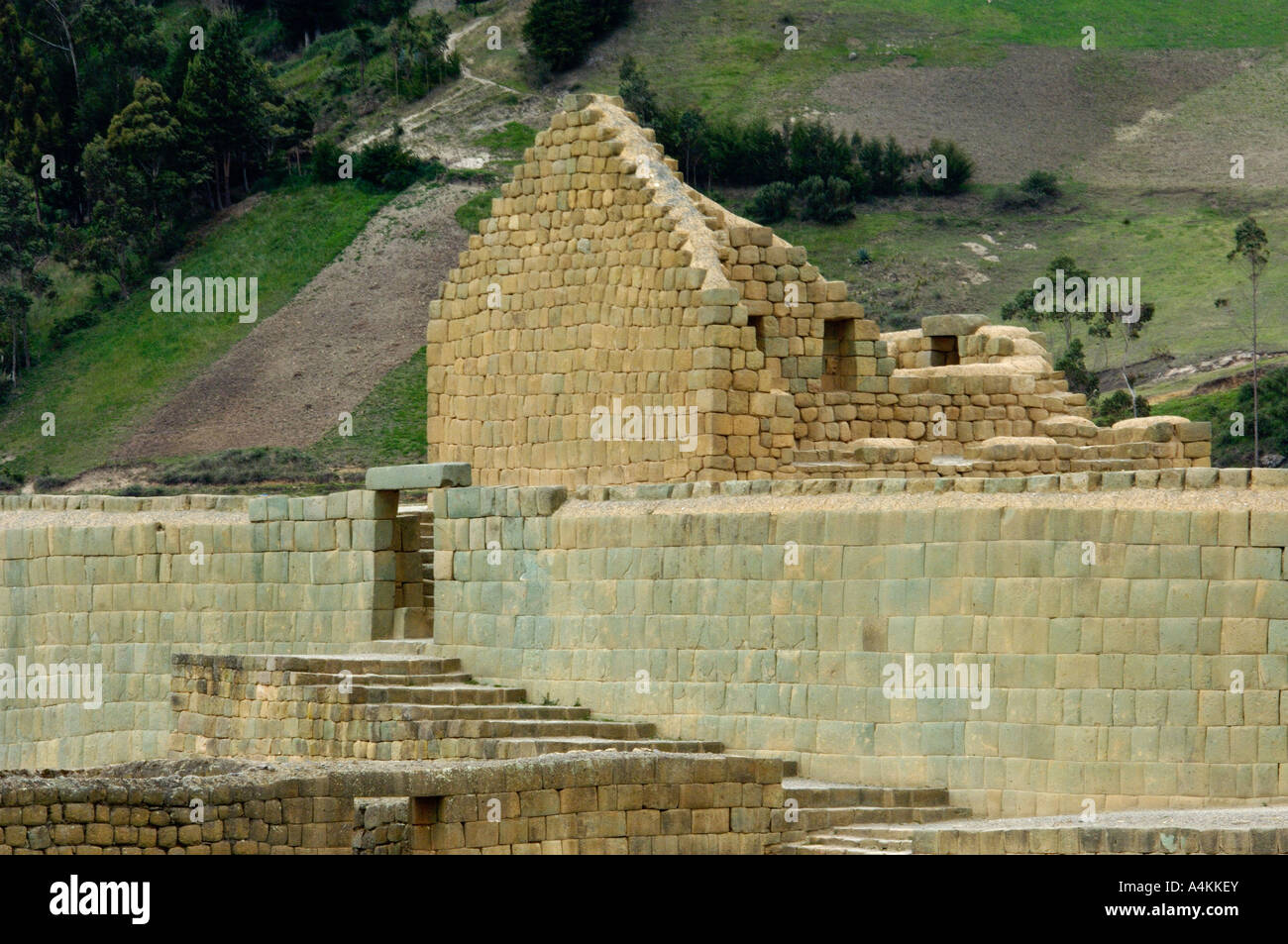 Ingapirca incan ruins hi-res stock photography and images - Alamy