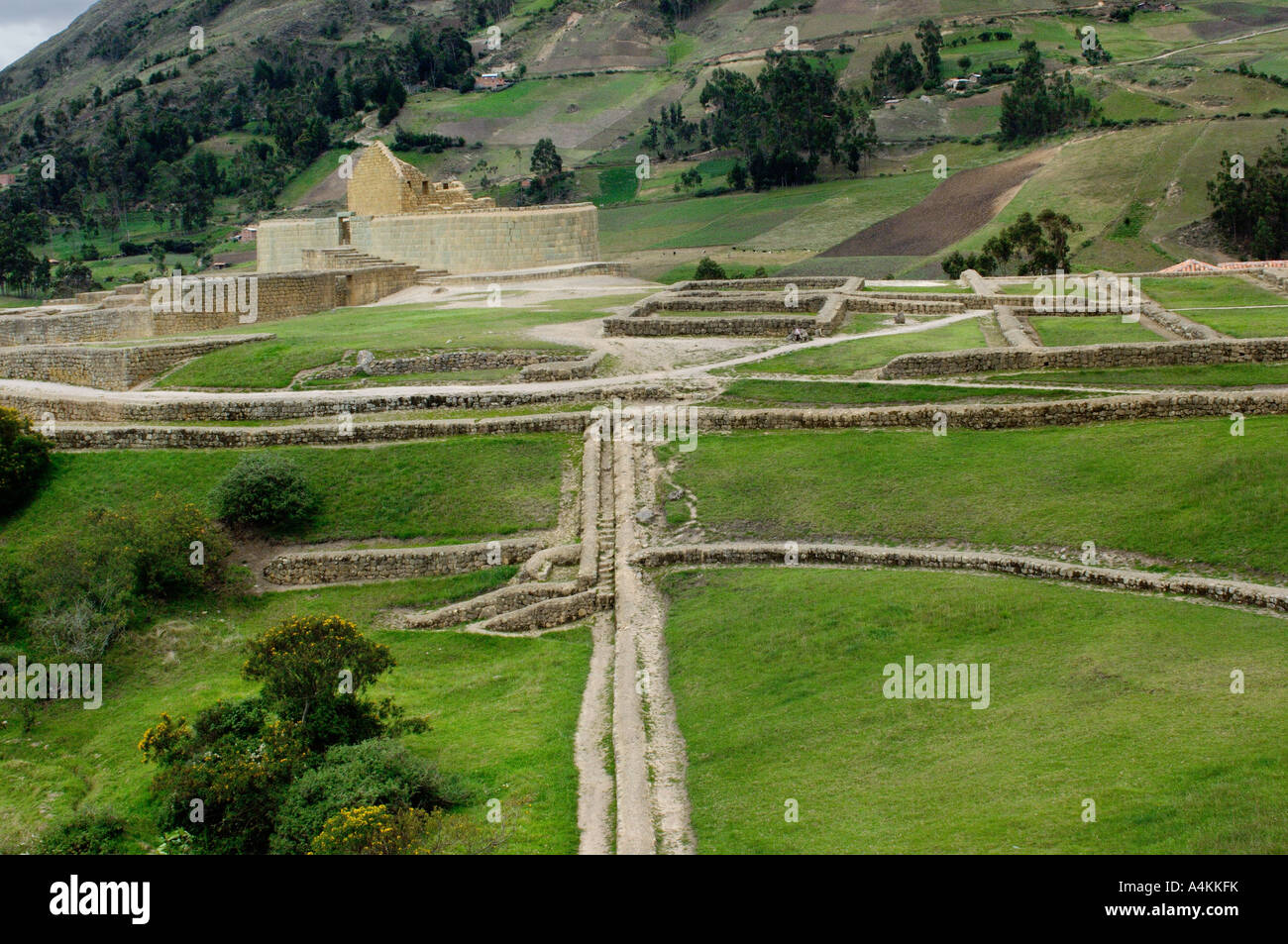 Ruins of Inca city and Temple of the Sun at Ingapirca in the Andes ...