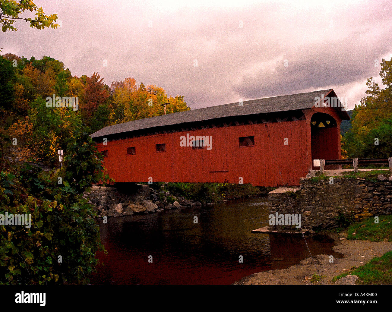 Batten kill bridge in autumn hi-res stock photography and images - Alamy