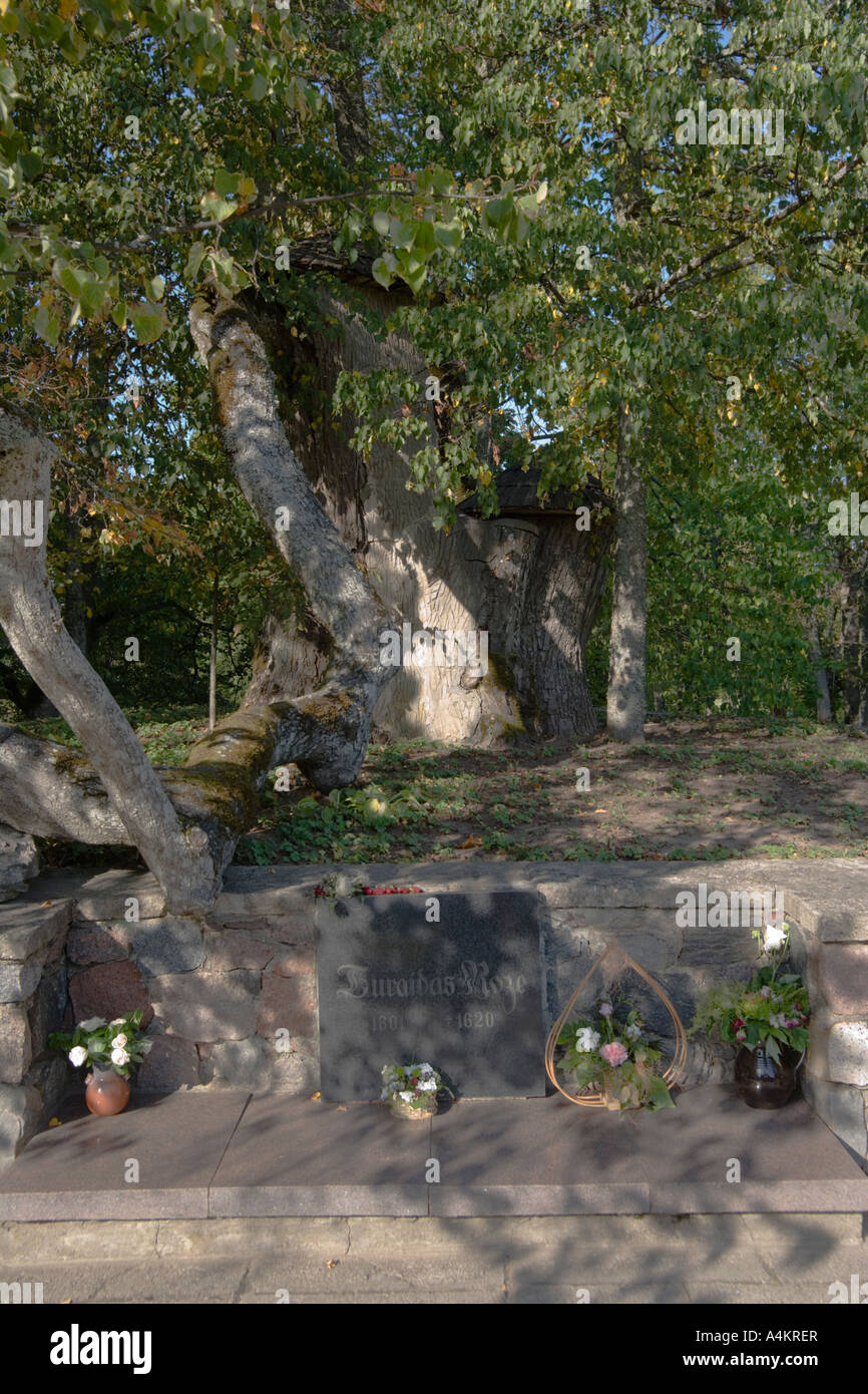 The grave of Maija - the Rose of Turaida Turaida Museum Reserve Sigulda ...