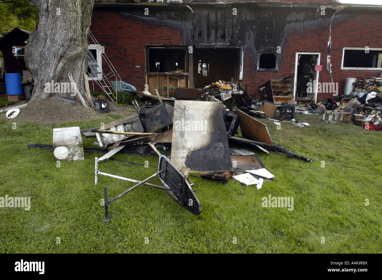 House fire damage hi-res stock photography and images - Alamy