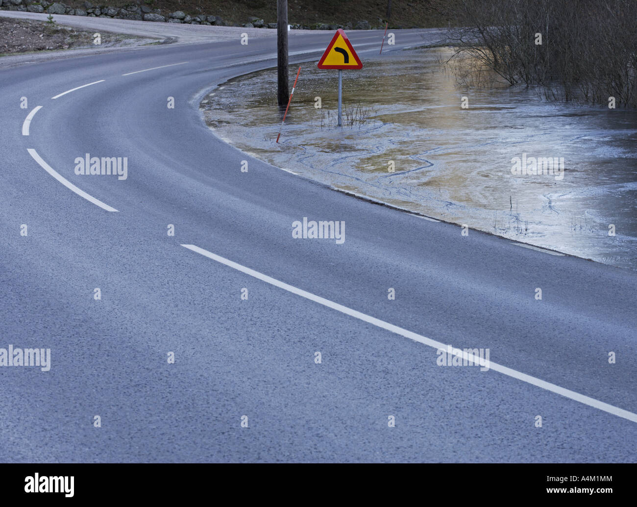 Contradictory road signs hi-res stock photography and images - Alamy