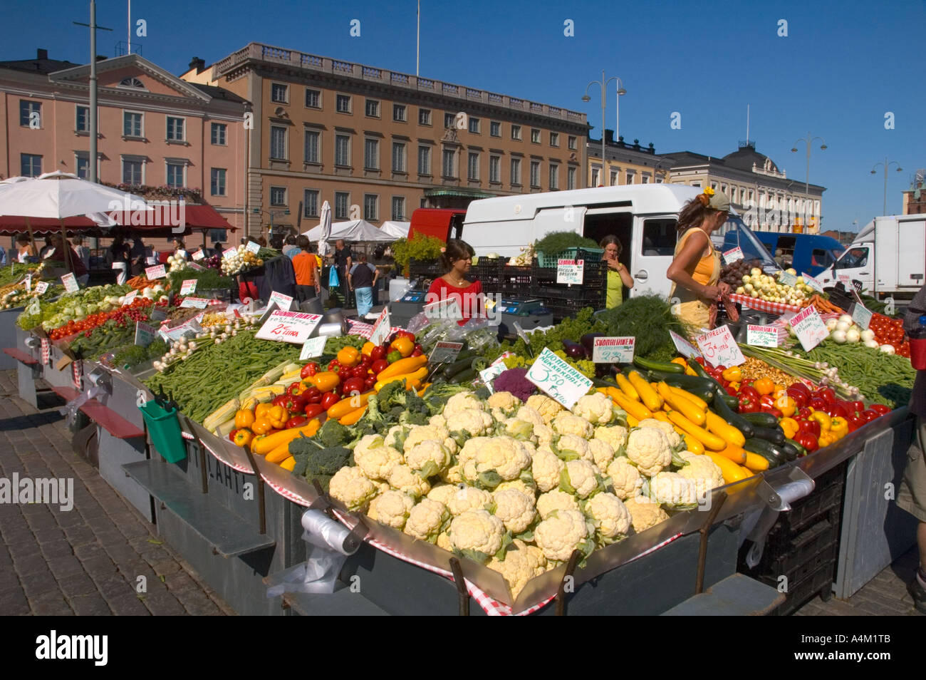 Food stall outdoor market kauppatori hi-res stock photography and ...