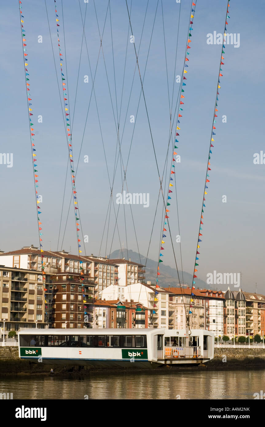 Green transporter gondola hi-res stock photography and images - Alamy