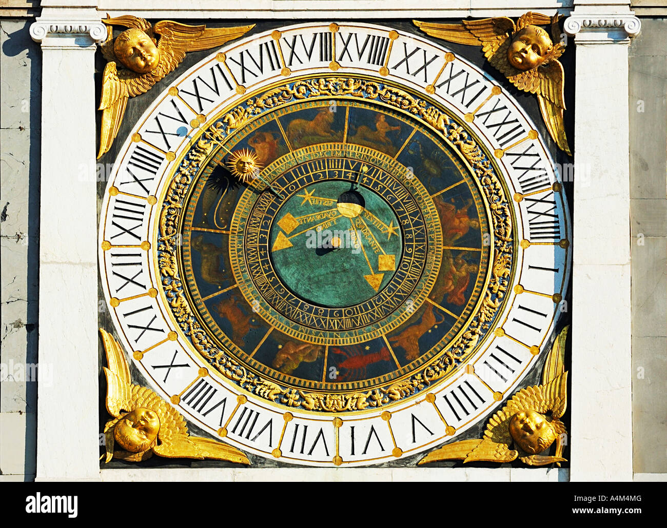 Clock, Piazza della Loggia, Brescia, Italy Stock Photo - Alamy