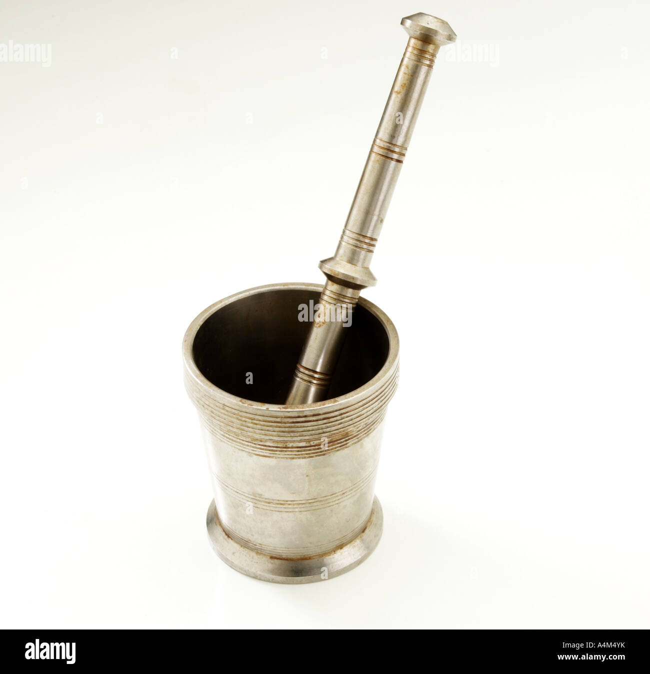 Metal mortar hi-res stock photography and images - Alamy
