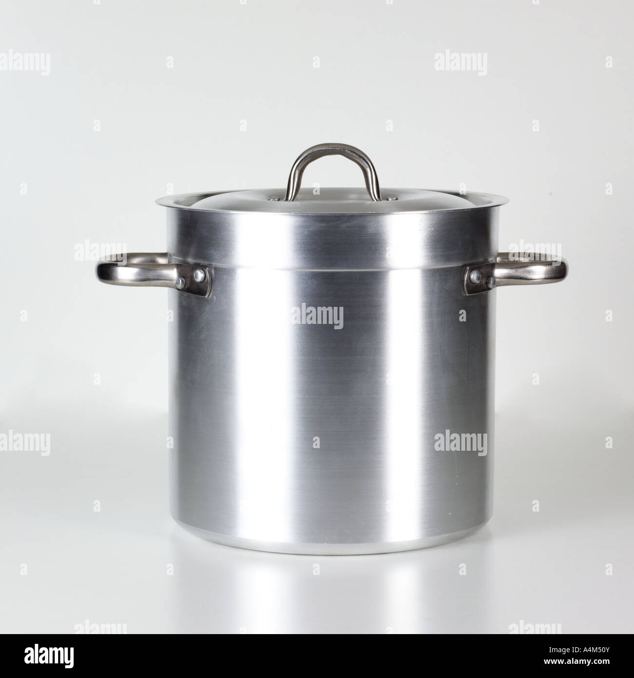 Cooking pots Cut Out Stock Images & Pictures - Alamy