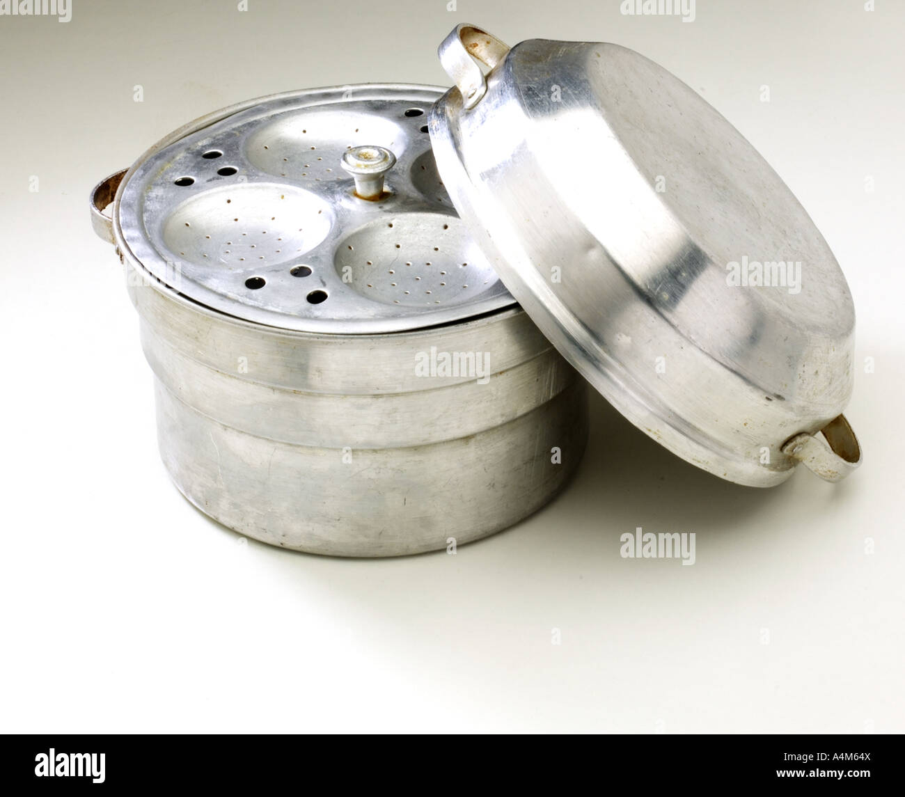 Arab cooking utensils hi-res stock photography and images - Alamy