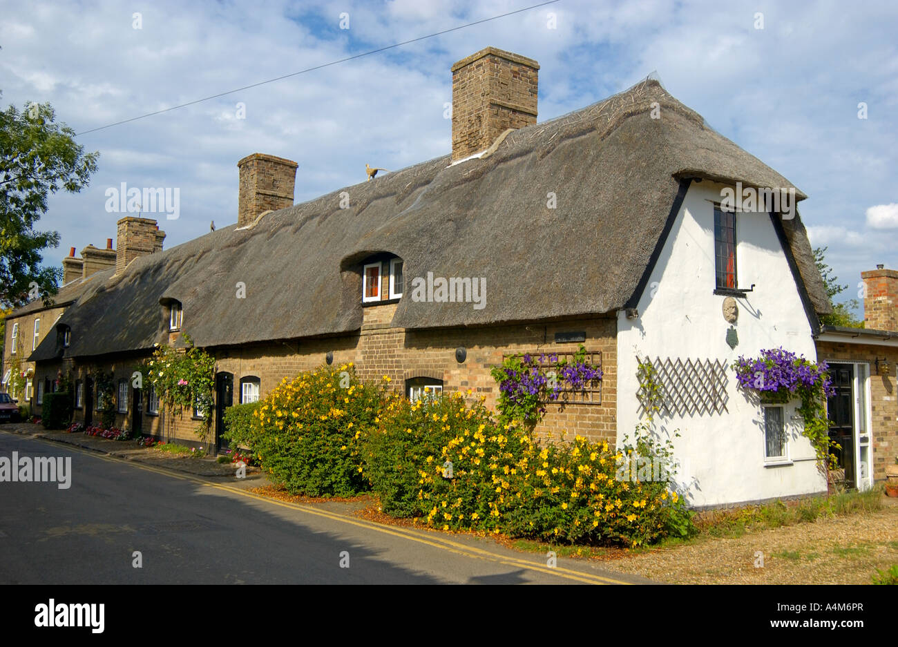 Houghton village hi-res stock photography and images - Alamy