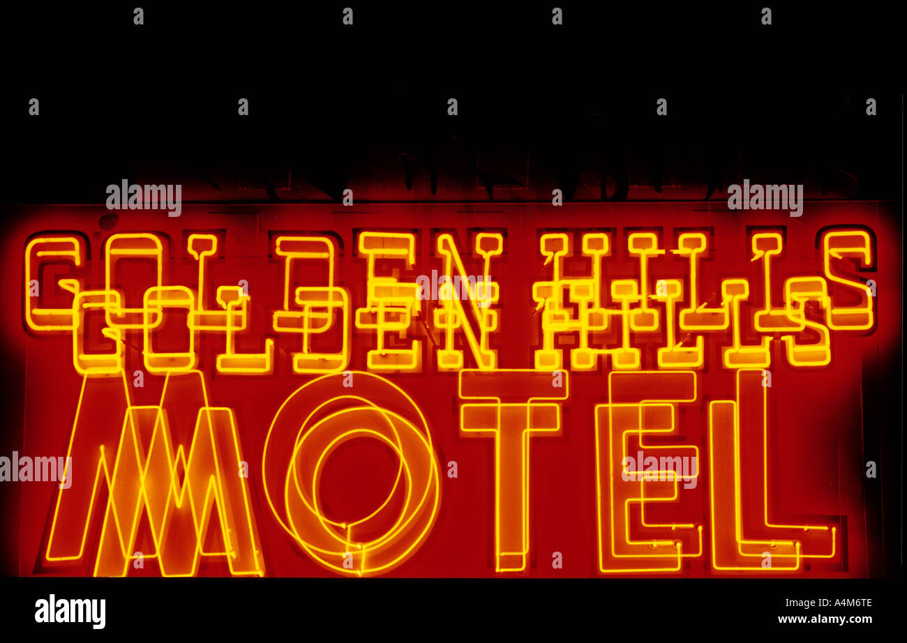Hotel no vacancy neon sign hi-res stock photography and images - Alamy