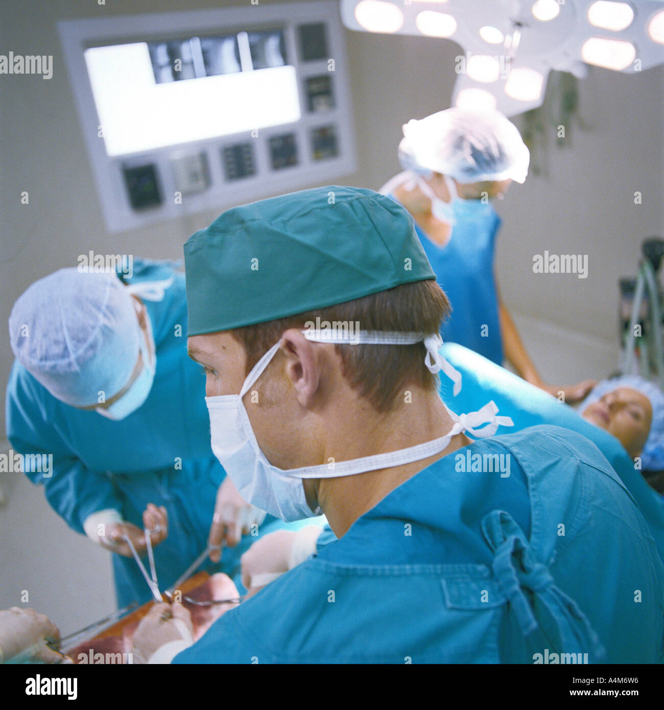 Four professionals doctors hi-res stock photography and images - Alamy