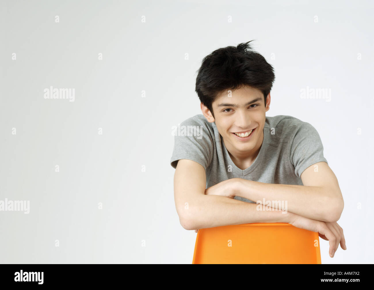 Head leaning backwards hi-res stock photography and images - Alamy