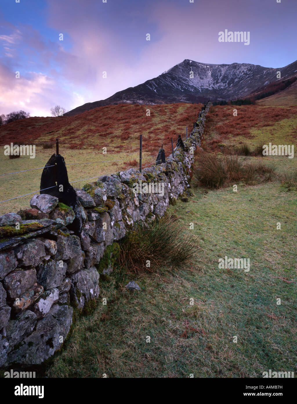 Sgorr Bhan at dawn from Gleann a Fhiodh Stock Photo - Alamy